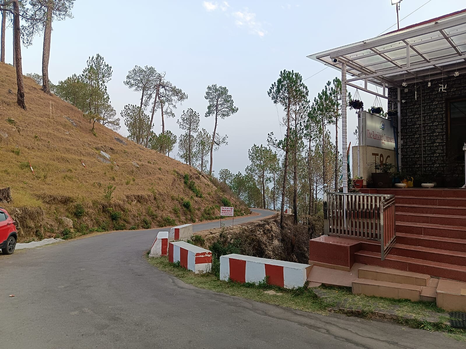 The Ranikhet Continental- Himalaya Valley View 𝗕𝗢𝗢𝗞 Ranikhet Hotel 𝘄𝗶𝘁𝗵 ...