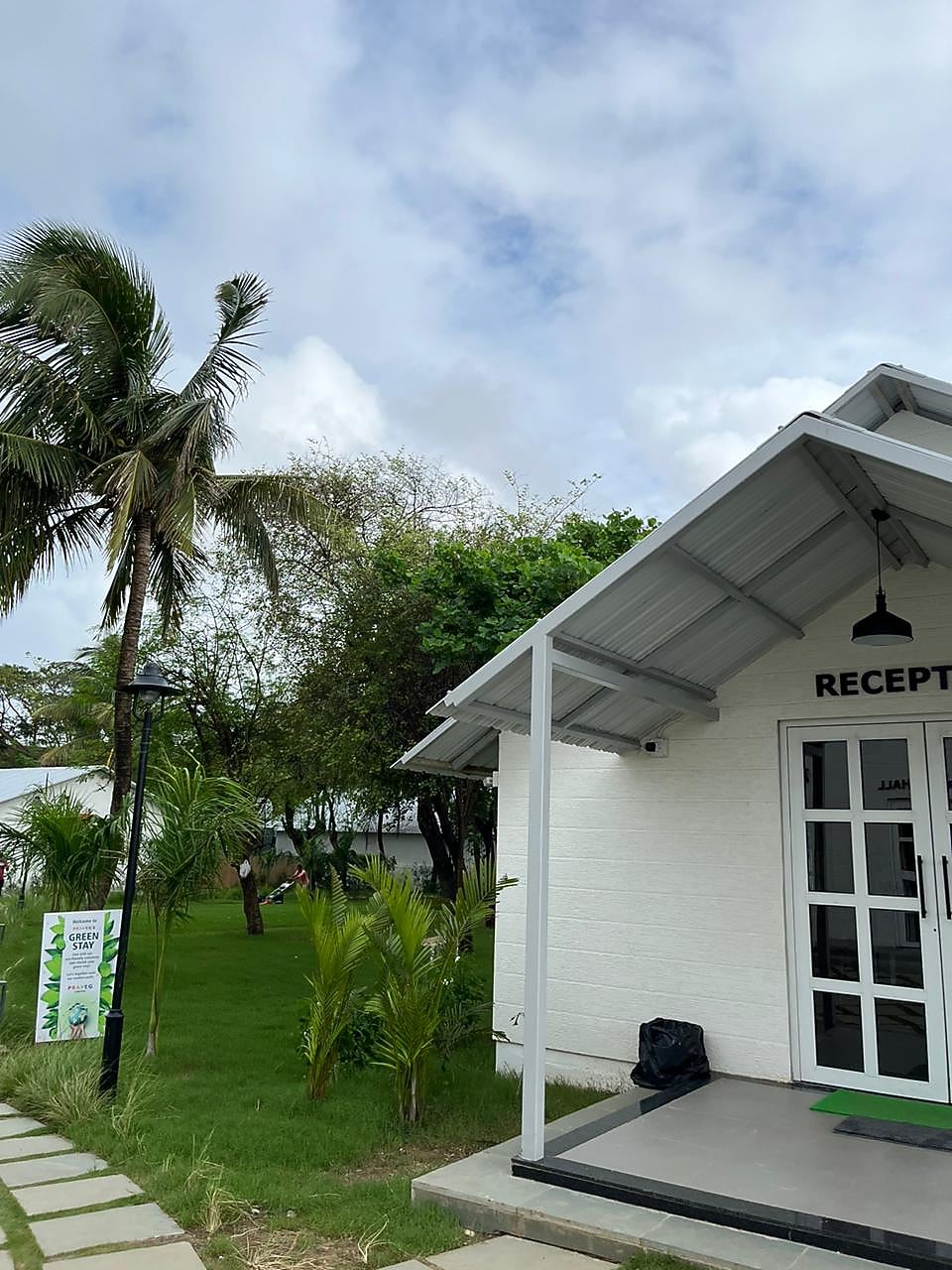 Praveg Beach Resort Daman, Lighthouse Beach 𝗕𝗢𝗢𝗞 Daman Cottage 𝘄𝗶𝘁𝗵 ₹𝟬 ...