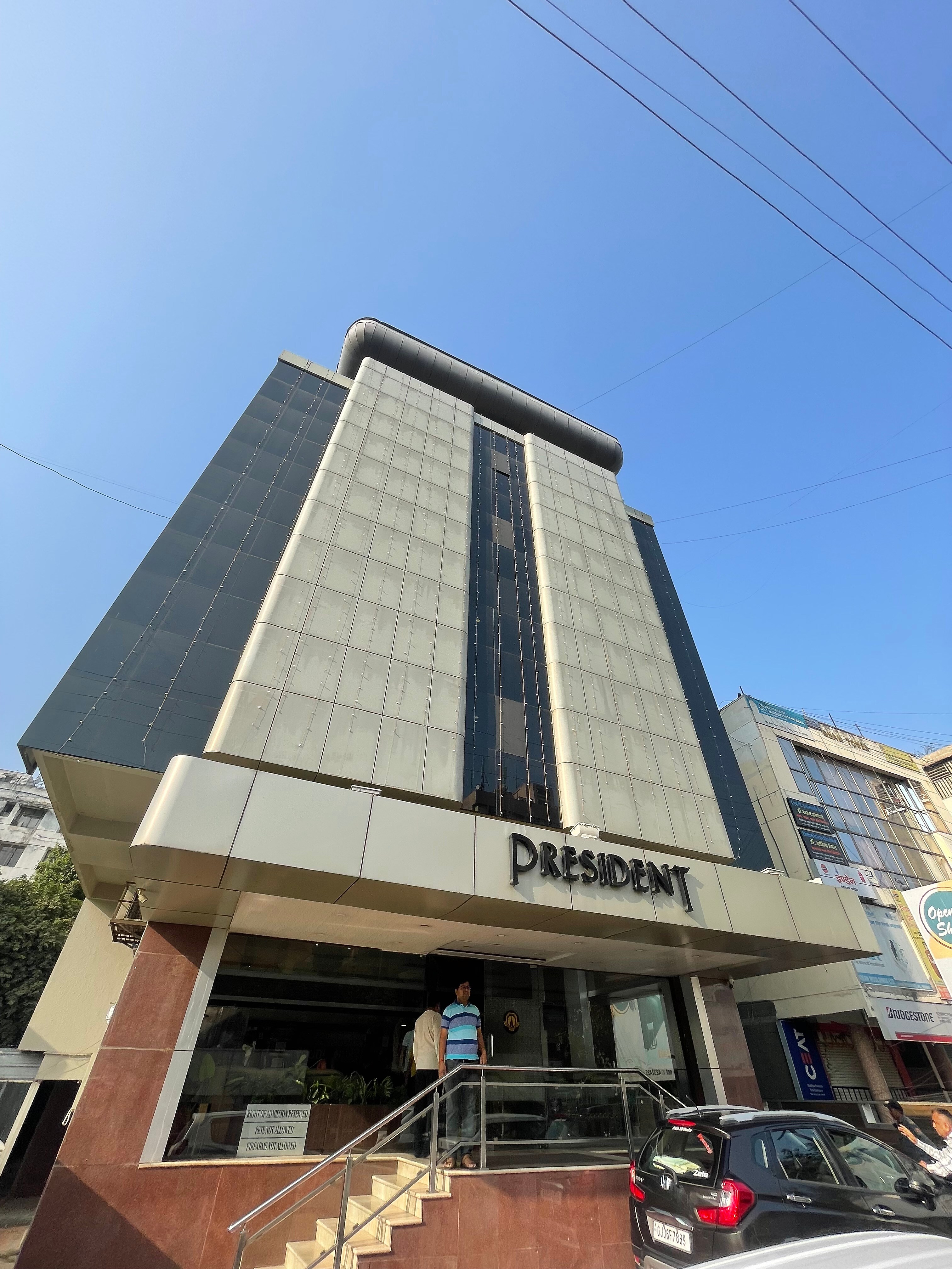 Hotel President 100% Money Back 𝗕𝗢𝗢𝗞 Indore Hotel 𝘄𝗶𝘁𝗵 𝗙𝗥𝗘𝗘 𝗖𝗮𝗻𝗰𝗲𝗹𝗹𝗮𝘁𝗶𝗼𝗻