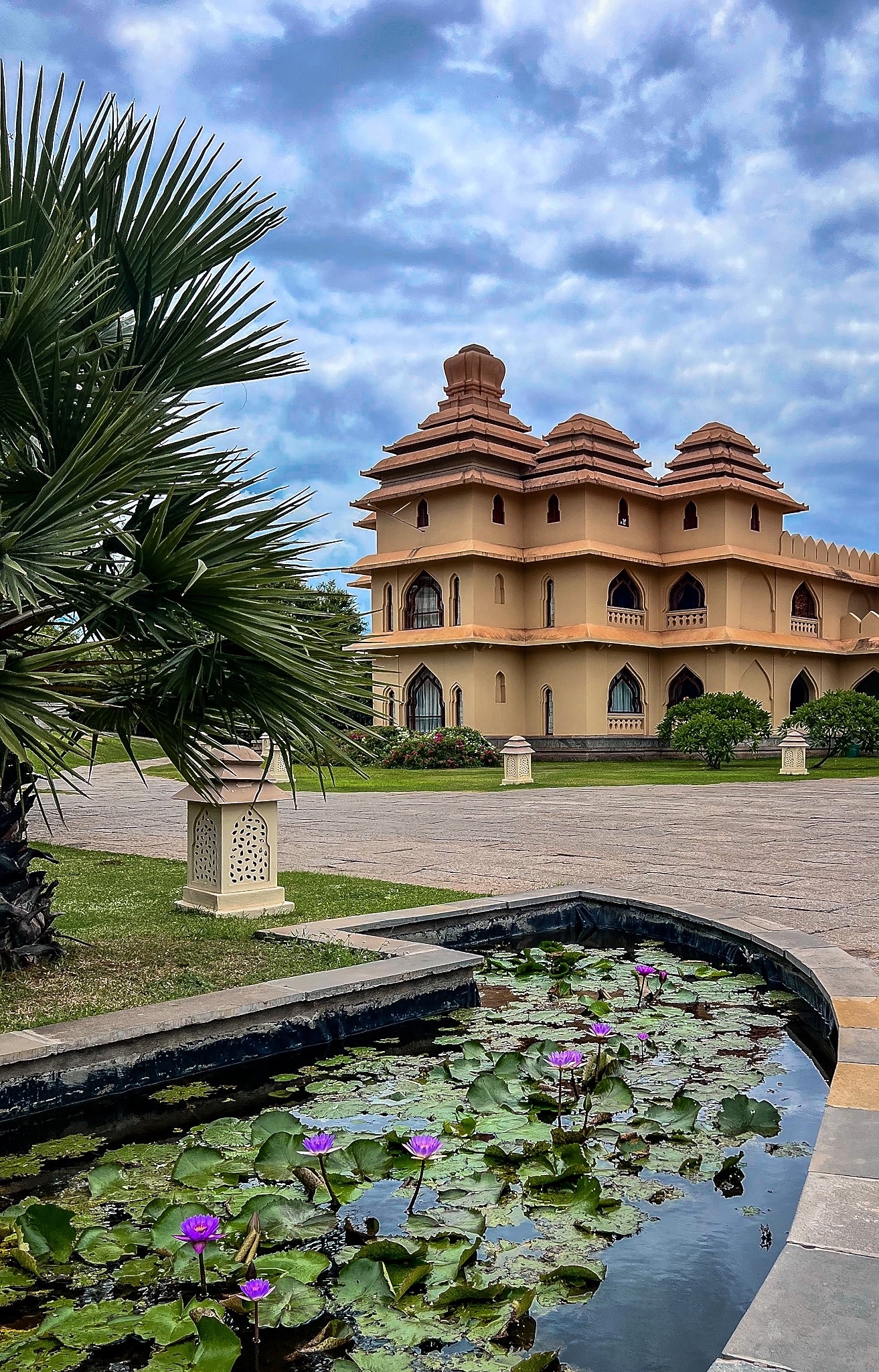 EVOLVE BACK, HAMPI 𝗕𝗢𝗢𝗞 Hampi Resort 𝘄𝗶𝘁𝗵 𝗙𝗥𝗘𝗘 𝗖𝗮𝗻𝗰𝗲𝗹𝗹𝗮𝘁𝗶𝗼𝗻
