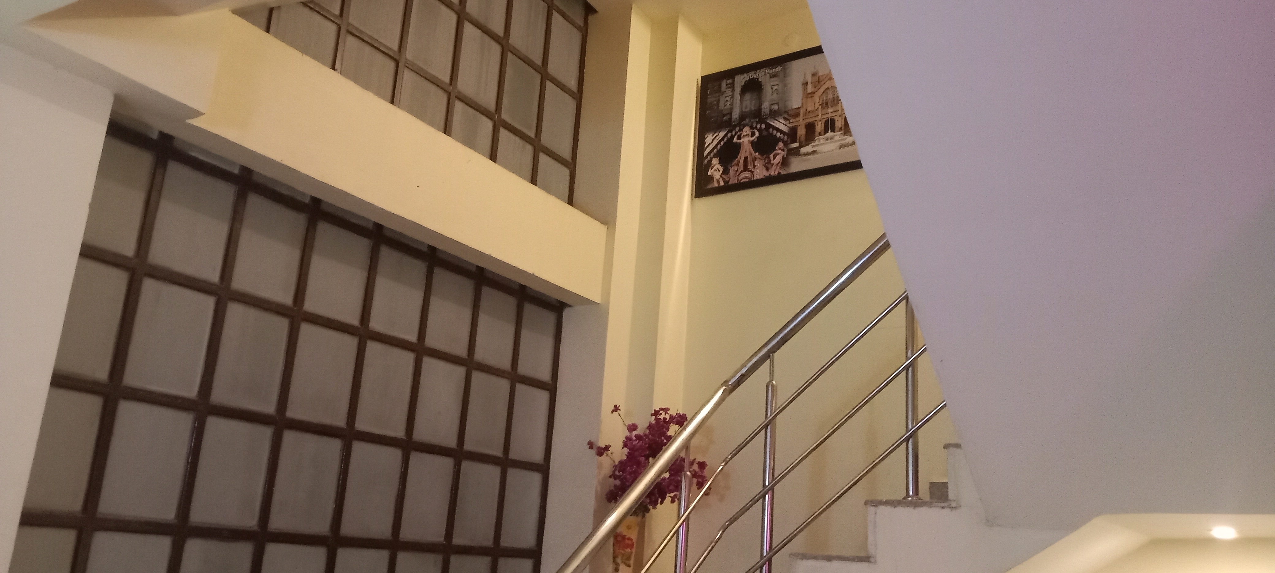 Sada Shiv Guest House Near Kashi vishwanath temple & ganga river 𝗕𝗢𝗢𝗞 ...