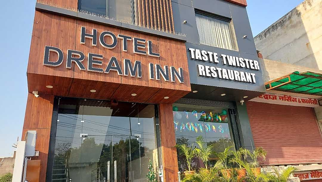 Hotel Dream Inn 𝗕𝗢𝗢𝗞 Jaipur Hotel 𝘄𝗶𝘁𝗵 𝗙𝗥𝗘𝗘 𝗖𝗮𝗻𝗰𝗲𝗹𝗹𝗮𝘁𝗶𝗼𝗻