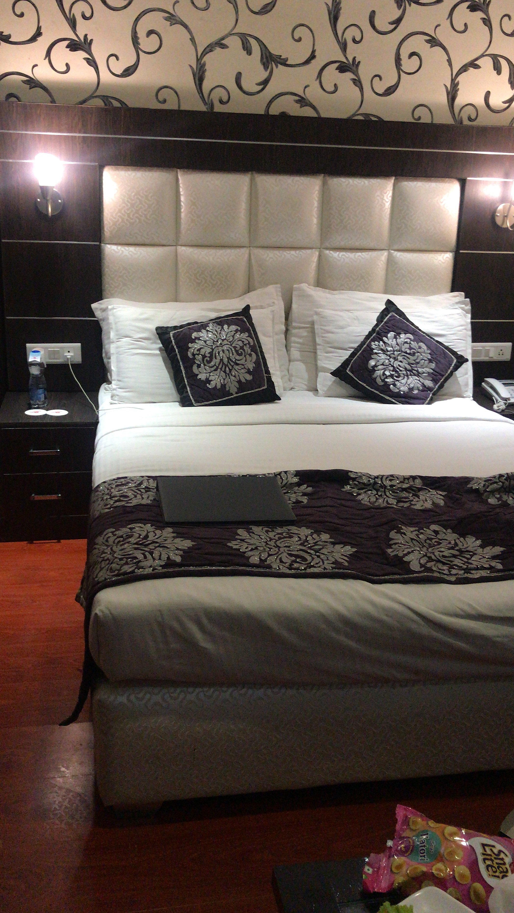 The Revanta 𝗕𝗢𝗢𝗞 Lucknow Hotel 𝘄𝗶𝘁𝗵 𝗙𝗥𝗘𝗘 𝗖𝗮𝗻𝗰𝗲𝗹𝗹𝗮𝘁𝗶𝗼𝗻