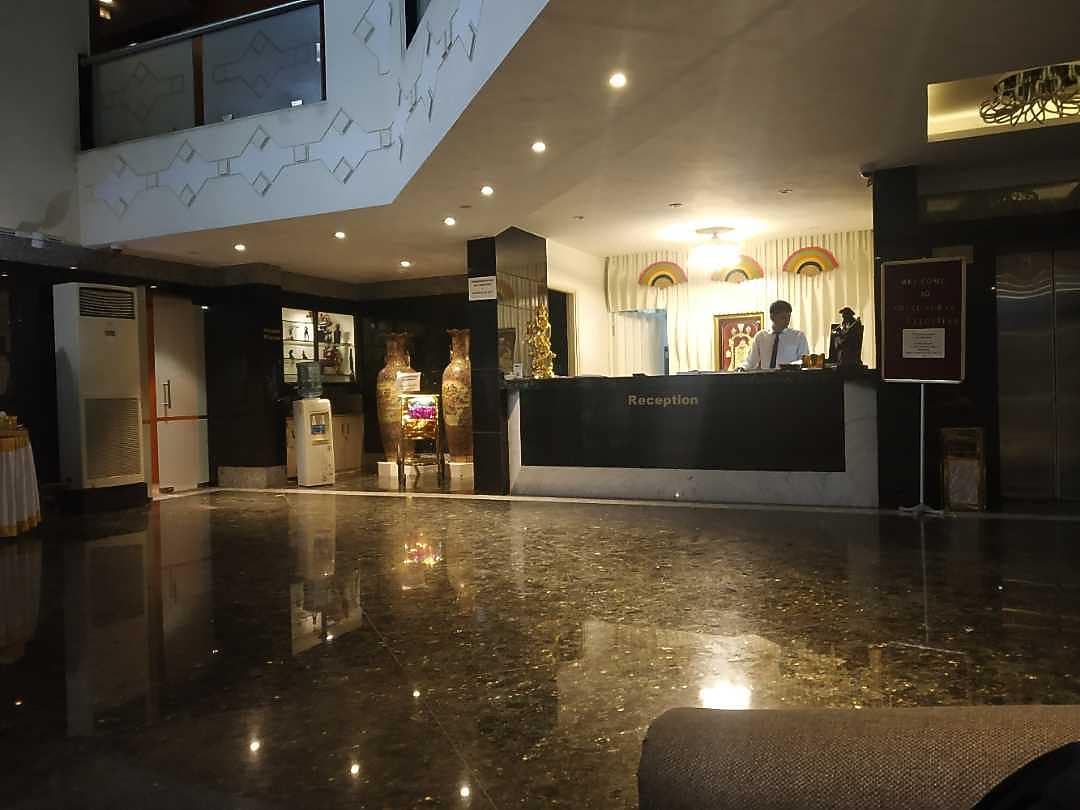 Hotel Surya Executive 𝗕𝗢𝗢𝗞 Solapur Hotel 𝘄𝗶𝘁𝗵 ₹𝟬 𝗣𝗔𝗬𝗠𝗘𝗡𝗧