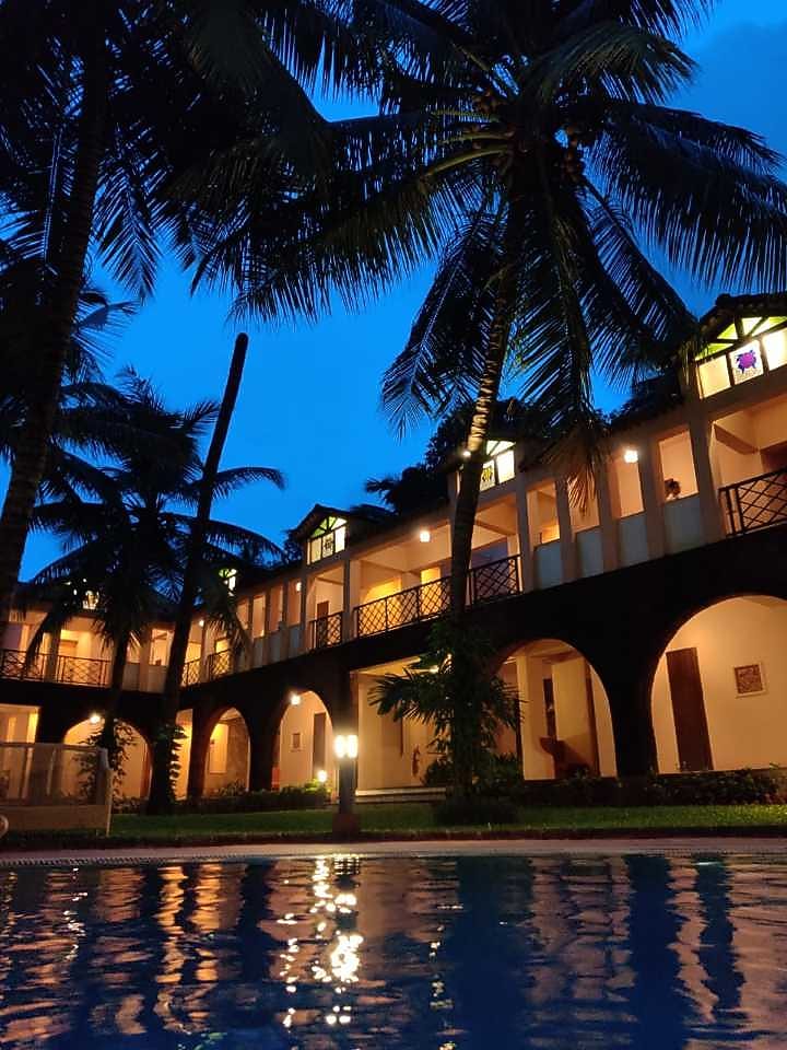 Lemon Tree Amarante Beach Resort Best Rates on Goa Hotel Deals, Reviews ...