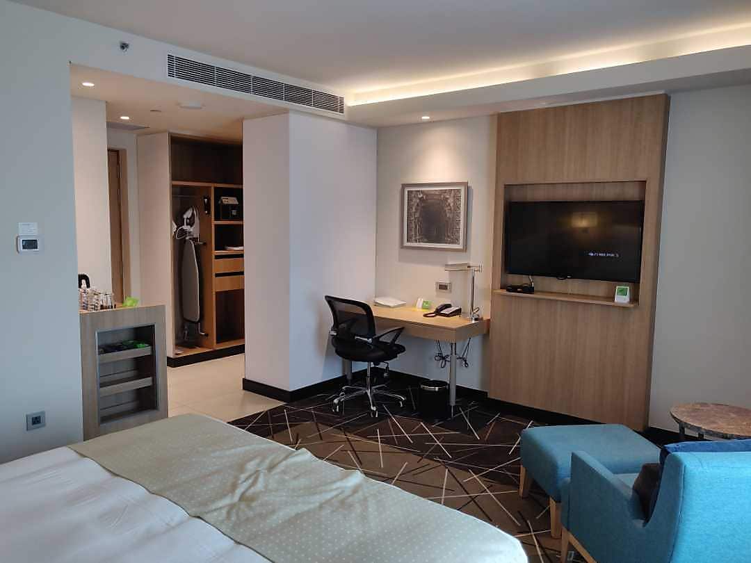 Holiday Inn Chennai OMR IT Expressway Best Rates on Chennai Hotel Deals ...