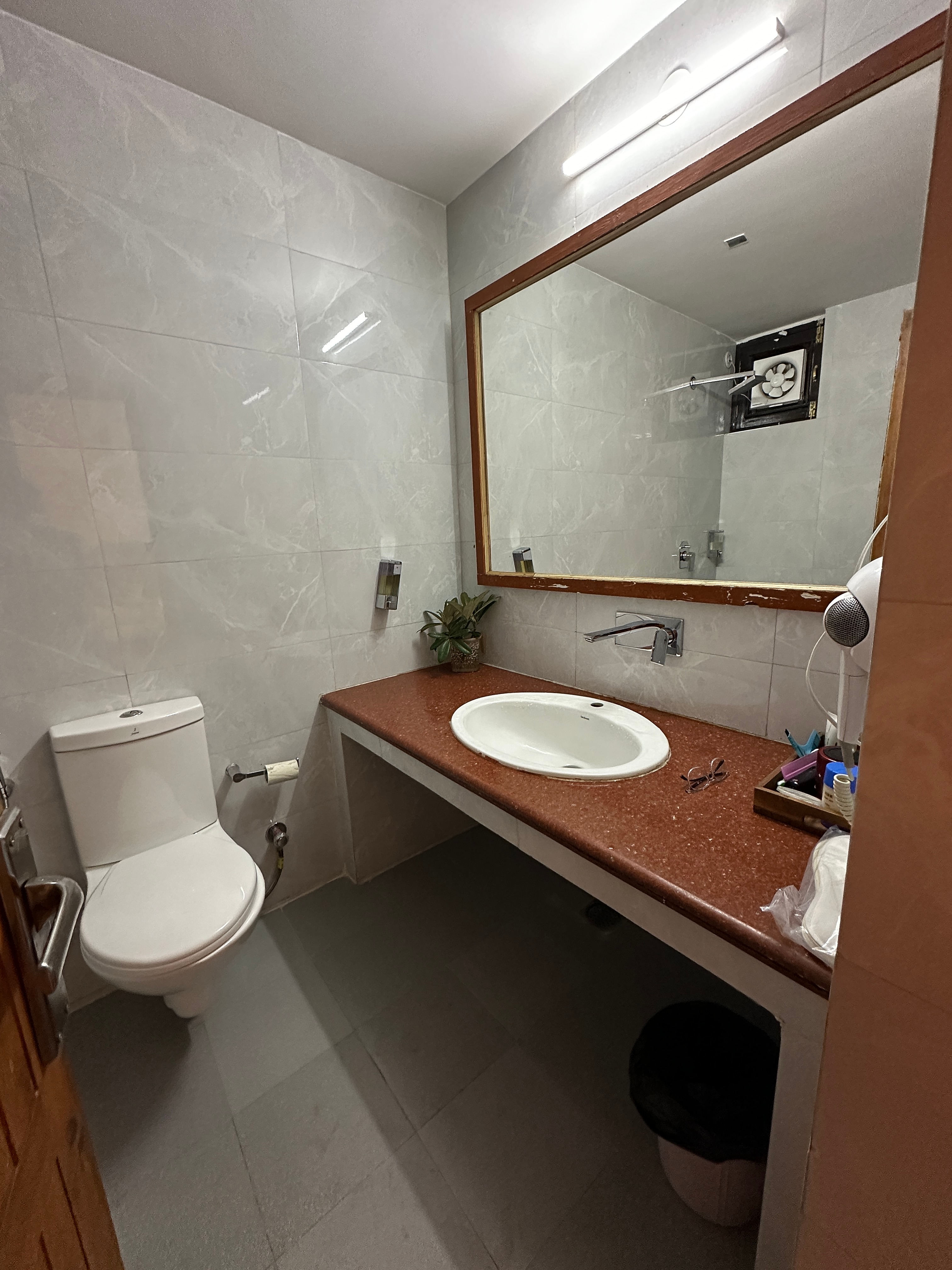 New Hotel Snow Crest 𝗕𝗢𝗢𝗞 Badrinath Hotel 𝘄𝗶𝘁𝗵 ₹𝟬 𝗣𝗔𝗬𝗠𝗘𝗡𝗧