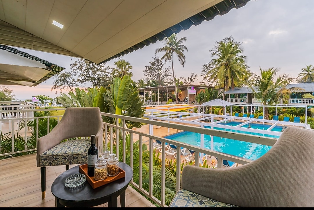 Foxoso LA Beach Resort 𝗕𝗢𝗢𝗞 Goa Resort 𝘄𝗶𝘁𝗵 𝗙𝗥𝗘𝗘 𝗖𝗮𝗻𝗰𝗲𝗹𝗹𝗮𝘁𝗶𝗼𝗻