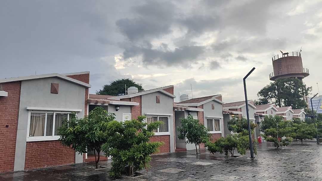 The Sky Imperial Sethji Ni Wadi 𝗕𝗢𝗢𝗞 Indore Resort 𝘄𝗶𝘁𝗵 𝗙𝗥𝗘𝗘 𝗖𝗮𝗻𝗰𝗲𝗹𝗹𝗮𝘁𝗶𝗼𝗻