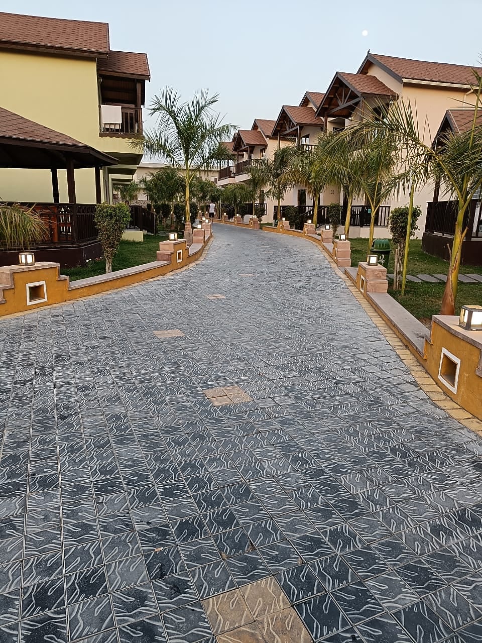 Sun Hotel and Resort, Abu Road (39 kms from Mount Abu) Best Rates on ...
