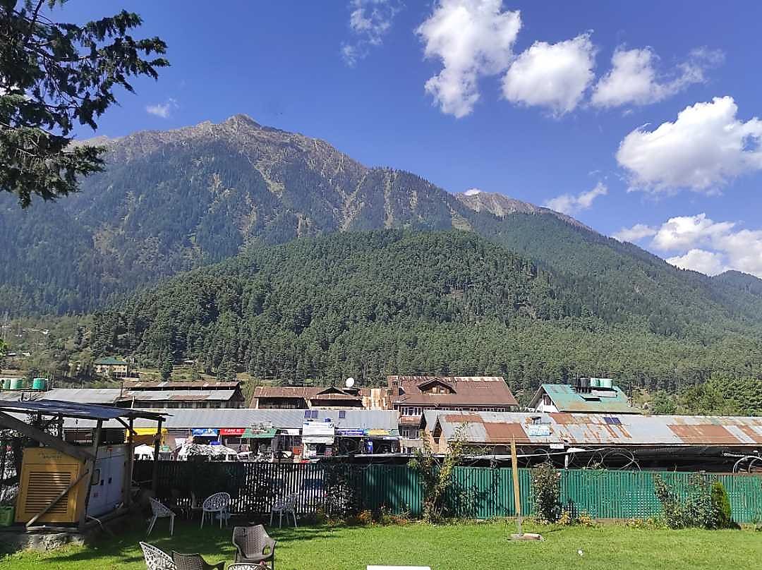 Hotel Lal Kothi 𝗕𝗢𝗢𝗞 Pahalgam Hotel 𝘄𝗶𝘁𝗵 ₹𝟬 𝗣𝗔𝗬𝗠𝗘𝗡𝗧
