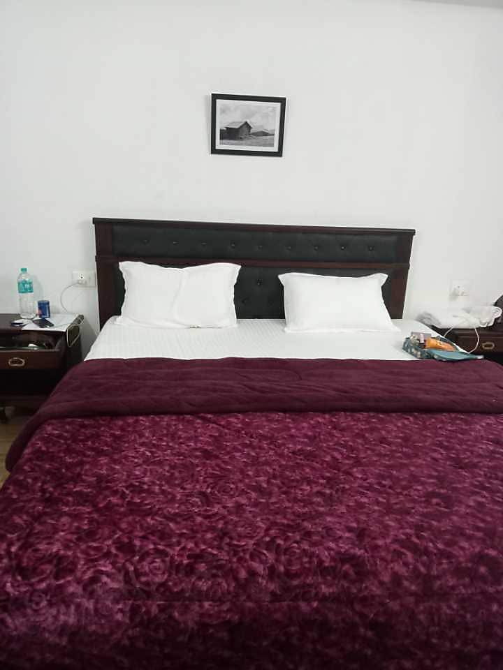 The Relyn Suite 𝗕𝗢𝗢𝗞 Shillong Hotel 𝘄𝗶𝘁𝗵 𝗙𝗥𝗘𝗘 𝗖𝗮𝗻𝗰𝗲𝗹𝗹𝗮𝘁𝗶𝗼𝗻