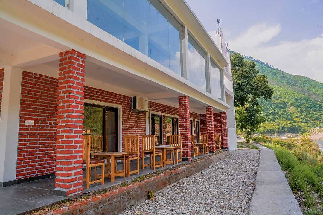 The River side Resort, kaichi dham 𝗕𝗢𝗢𝗞 Kosya Kutauli Resort 𝘄𝗶𝘁𝗵 𝗙𝗥𝗘𝗘 ...