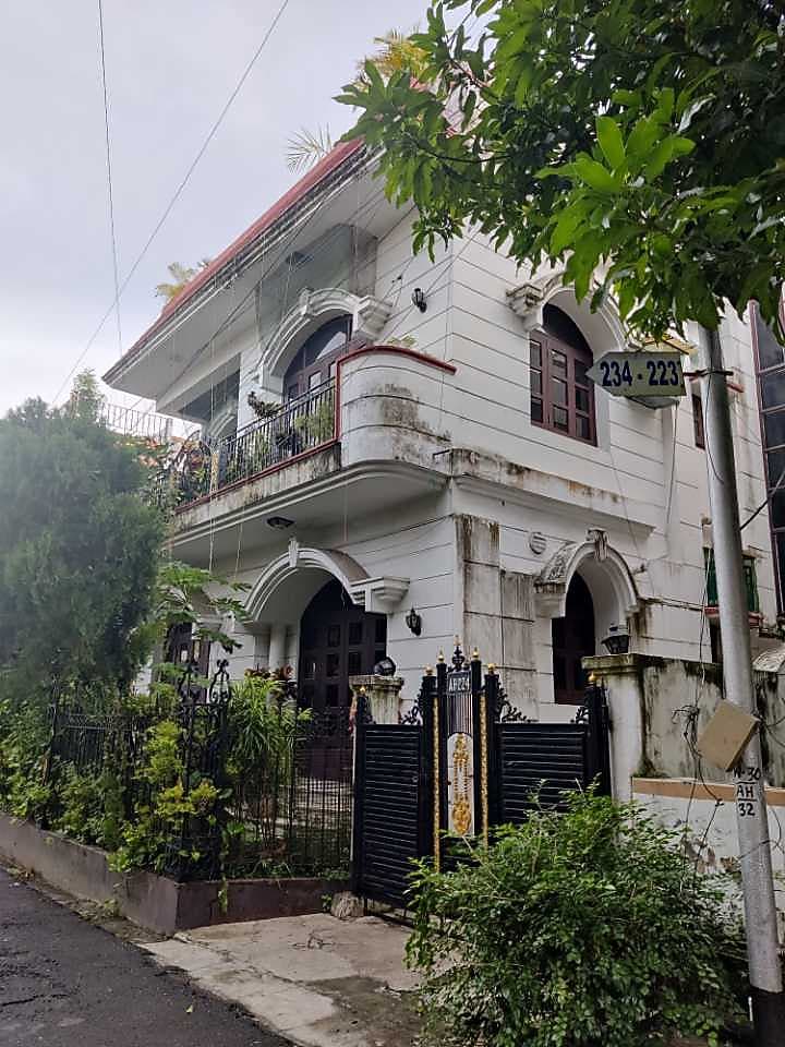 Photos of Khanna House Luxurious Marble Bungalow in Salt Lake ...