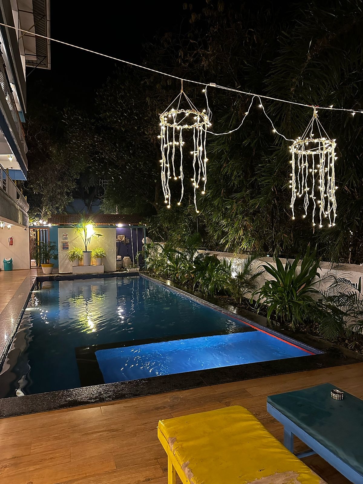 goSTOPS PLUS Goa Vagator 100% Money Back 𝗕𝗢𝗢𝗞 Goa Hostel 𝘄𝗶𝘁𝗵 𝗙𝗥𝗘𝗘 ...