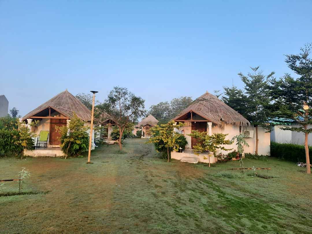 Reviews of MODHERA SUNRISE RESORT - Resort in Becharaji