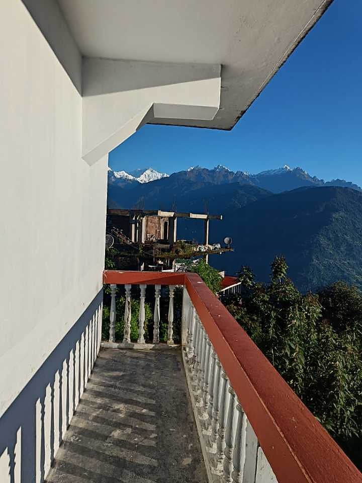 Hotel View Point 𝗕𝗢𝗢𝗞 Pelling Hotel 𝘄𝗶𝘁𝗵 ₹𝟬 𝗣𝗔𝗬𝗠𝗘𝗡𝗧