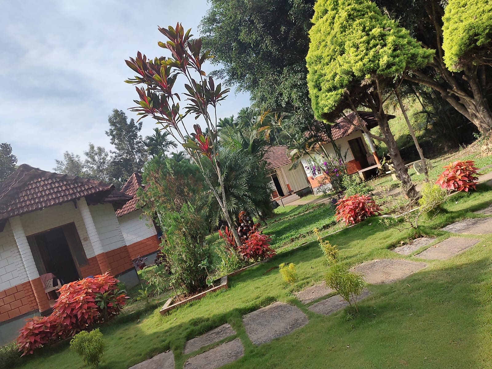 Nature Valley homestay 𝗕𝗢𝗢𝗞 Hornadu Homestay 𝘄𝗶𝘁𝗵 𝗙𝗥𝗘𝗘 𝗖𝗮𝗻𝗰𝗲𝗹𝗹𝗮𝘁𝗶𝗼𝗻