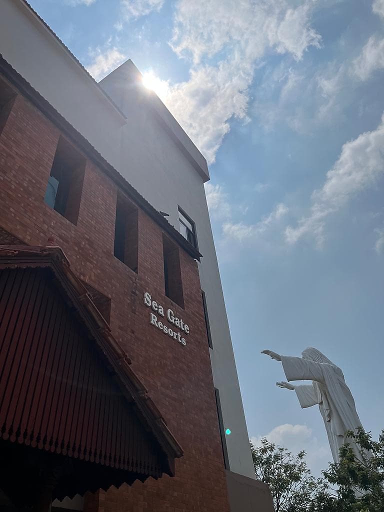 Seagate Church View Resorts 𝗕𝗢𝗢𝗞 Velankanni Resort 𝘄𝗶𝘁𝗵 𝗙𝗥𝗘𝗘 𝗖𝗮𝗻𝗰𝗲𝗹𝗹𝗮𝘁𝗶𝗼𝗻
