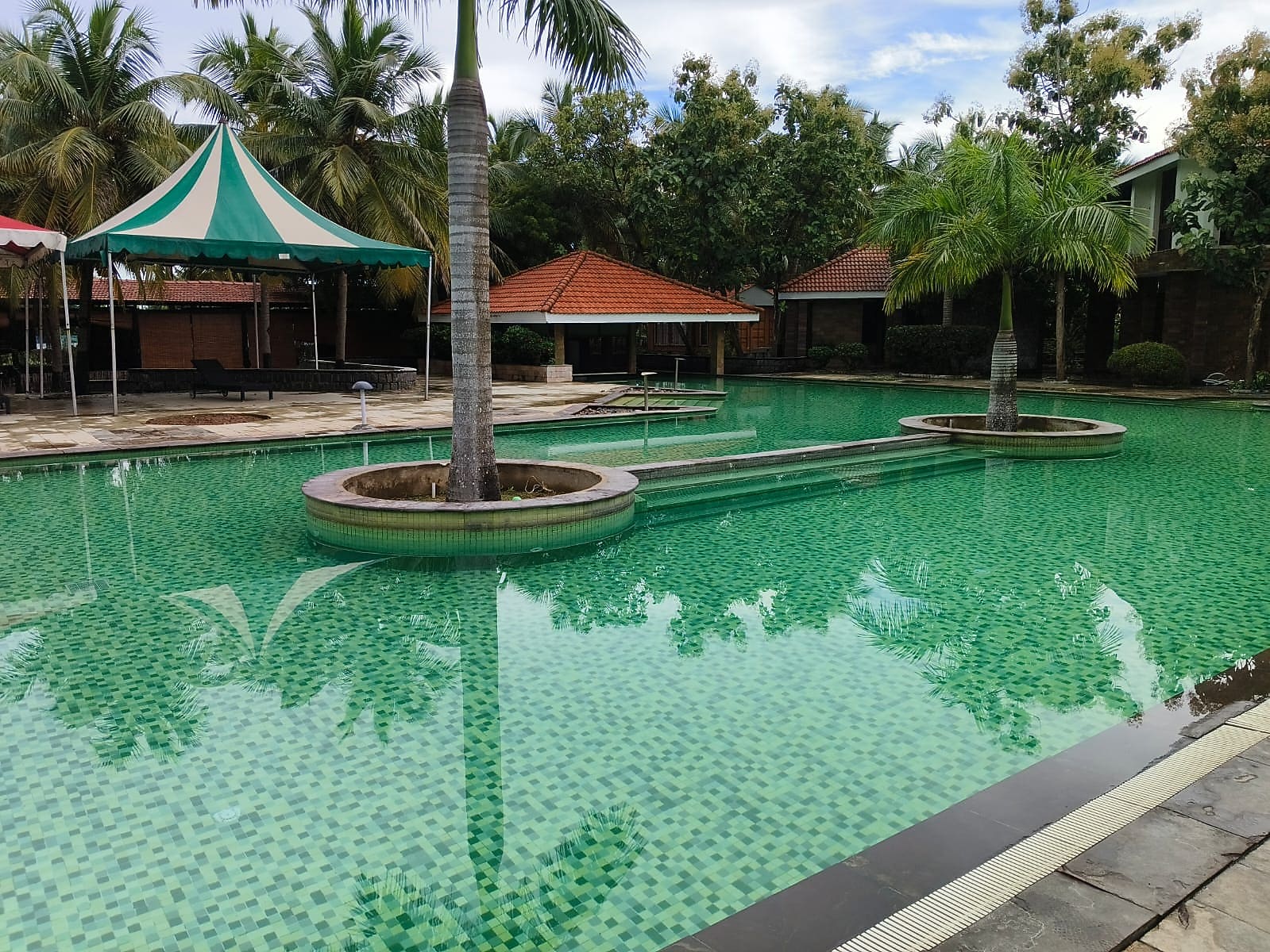 Esthell Village Resort 𝗕𝗢𝗢𝗞 Mahabalipuram Resort 𝘄𝗶𝘁𝗵 𝗙𝗥𝗘𝗘 𝗖𝗮𝗻𝗰𝗲𝗹𝗹𝗮𝘁𝗶𝗼𝗻