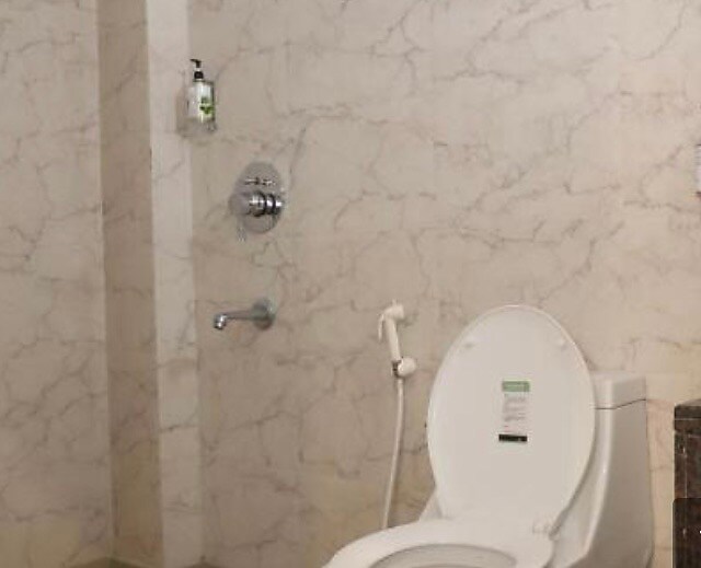 Green View Residency Greater Noida 𝗕𝗢𝗢𝗞 Noida Hotel 𝘄𝗶𝘁𝗵 ₹𝟬 𝗣𝗔𝗬𝗠𝗘𝗡𝗧