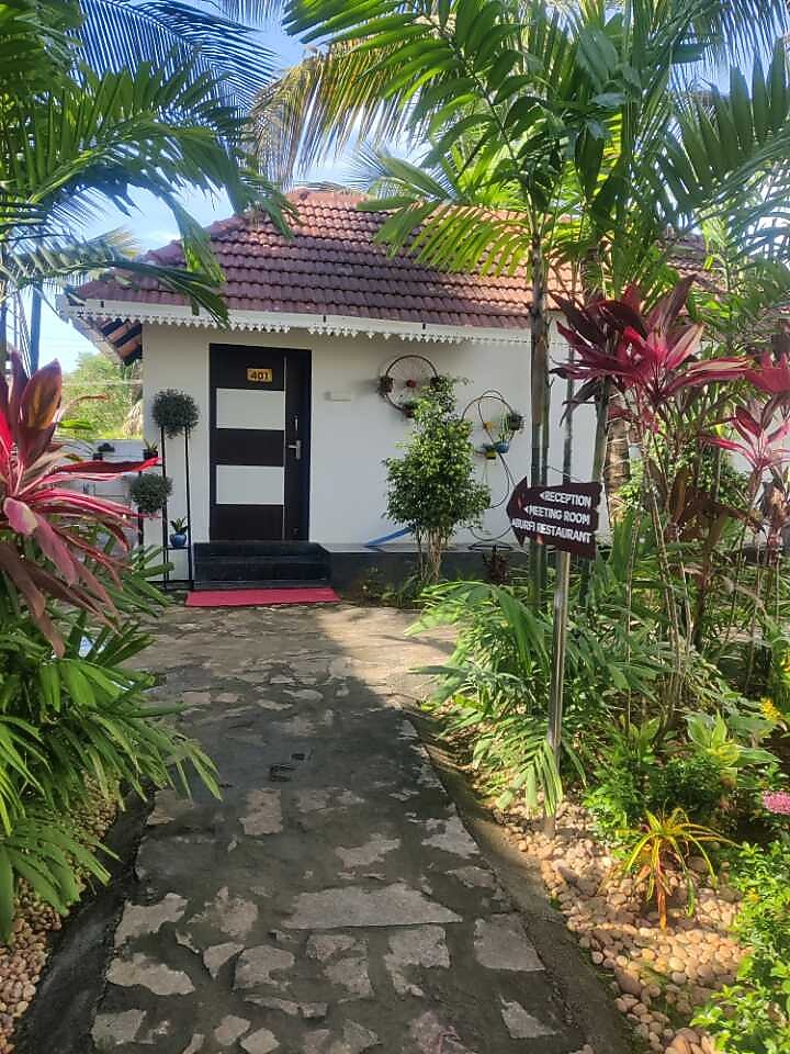 UDS COCO HOTELS & RESORTS, DHALI ROAD, UDUMALPET 𝗕𝗢𝗢𝗞 Udumalapet Resort ...