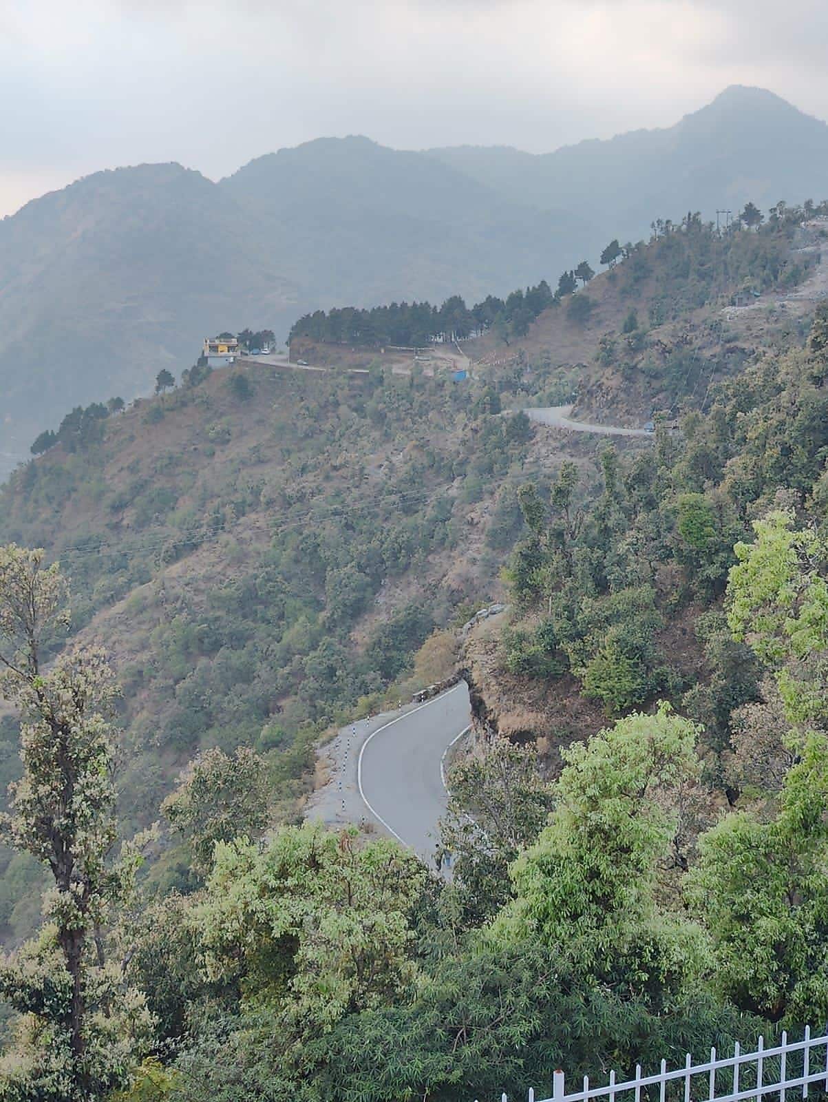 Heavens View Resort - A Boutique Stay 𝗕𝗢𝗢𝗞 Mussoorie BnB 𝘄𝗶𝘁𝗵 ₹𝟬 𝗣𝗔𝗬𝗠𝗘𝗡𝗧