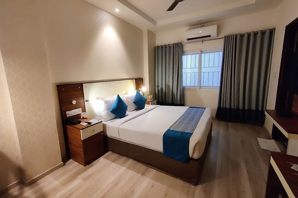 Regenta Inn Indiranagar 𝗕𝗢𝗢𝗞 Bangalore Hotel 𝘄𝗶𝘁𝗵 𝗙𝗥𝗘𝗘 𝗖𝗮𝗻𝗰𝗲𝗹𝗹𝗮𝘁𝗶𝗼𝗻