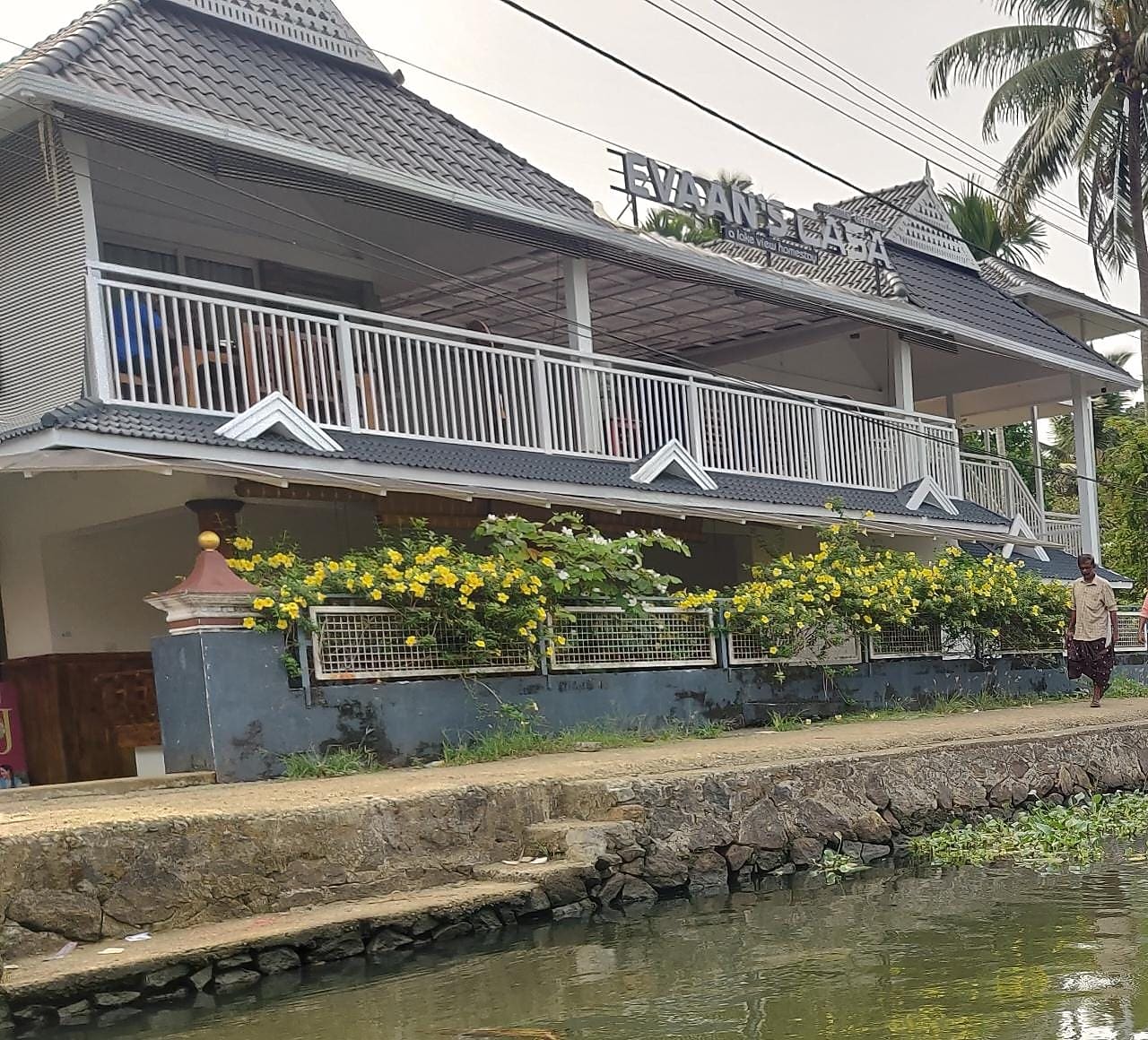 Evaans Casa Homestay | Lake-view Rooms 𝗕𝗢𝗢𝗞 Alleppey Homestay 𝘄𝗶𝘁𝗵 𝗙𝗥𝗘𝗘 ...