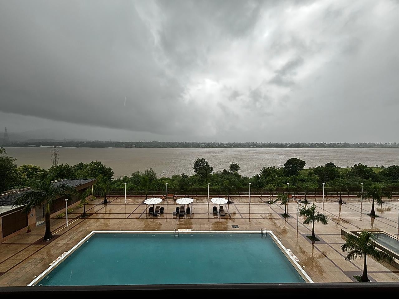 Ramada Encore By Wyndham Statue of Unity 𝗕𝗢𝗢𝗞 Rajpipla Hotel 𝘄𝗶𝘁𝗵 𝗙𝗥𝗘𝗘 ...