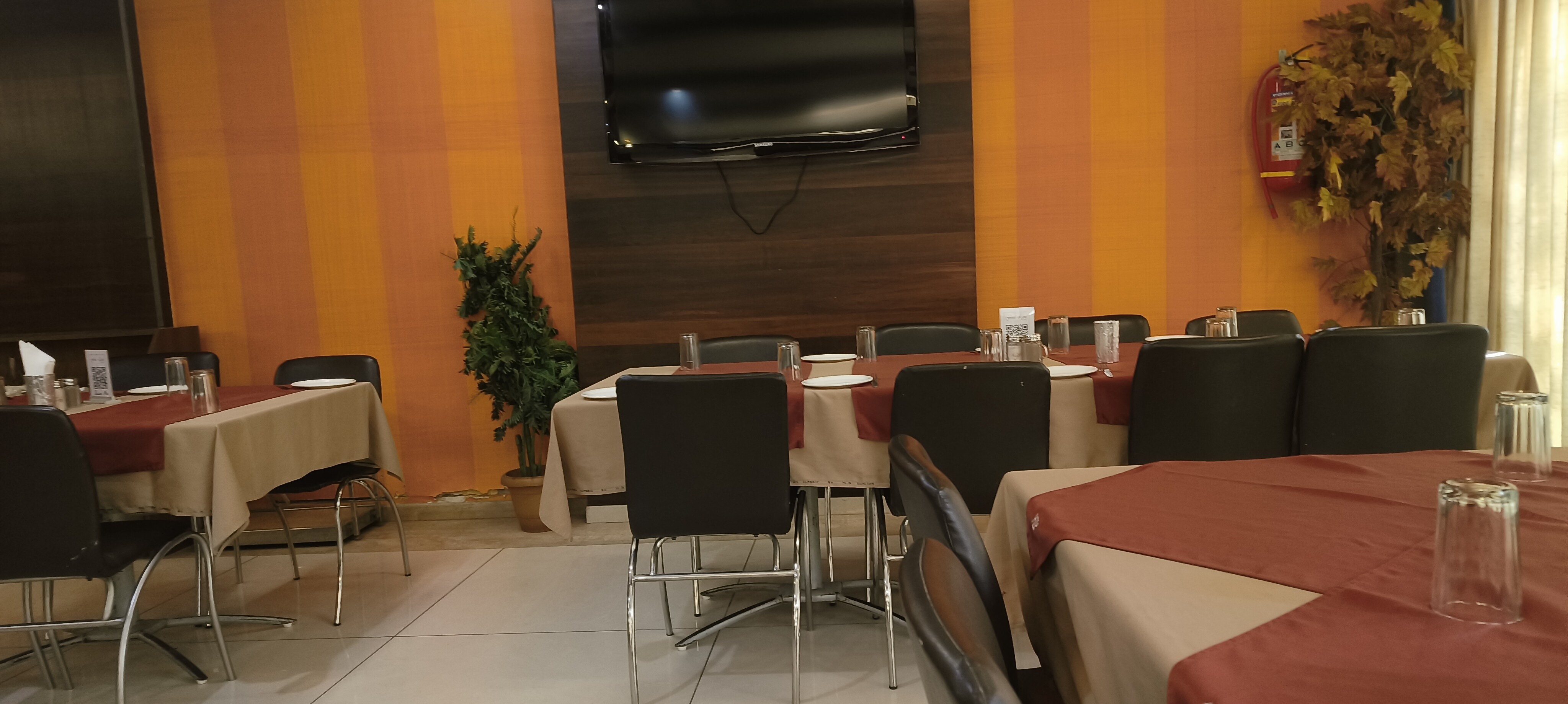 Hotel Prince Residency. 𝗕𝗢𝗢𝗞 Bhuj Hotel 𝘄𝗶𝘁𝗵 𝗙𝗥𝗘𝗘 𝗖𝗮𝗻𝗰𝗲𝗹𝗹𝗮𝘁𝗶𝗼𝗻