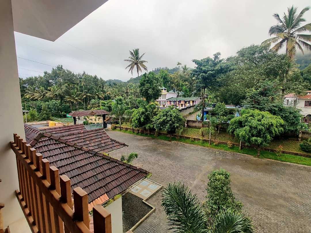 Elephant Route Resort 𝗕𝗢𝗢𝗞 Thekkady Resort 𝘄𝗶𝘁𝗵 ₹𝟬 𝗣𝗔𝗬𝗠𝗘𝗡𝗧