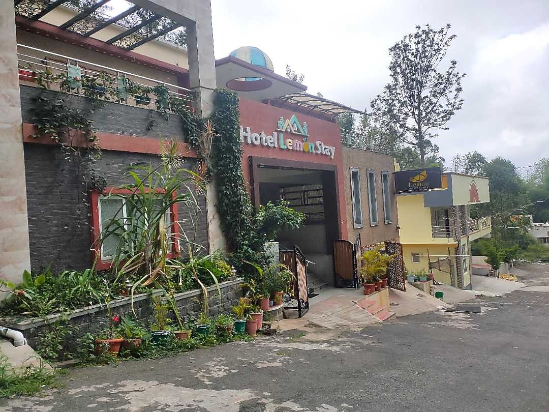 Hotel Lemon Stay 100% Money Back 𝗕𝗢𝗢𝗞 Yercaud Resort 𝘄𝗶𝘁𝗵 𝗙𝗥𝗘𝗘 𝗖𝗮𝗻𝗰𝗲𝗹𝗹𝗮𝘁𝗶𝗼𝗻