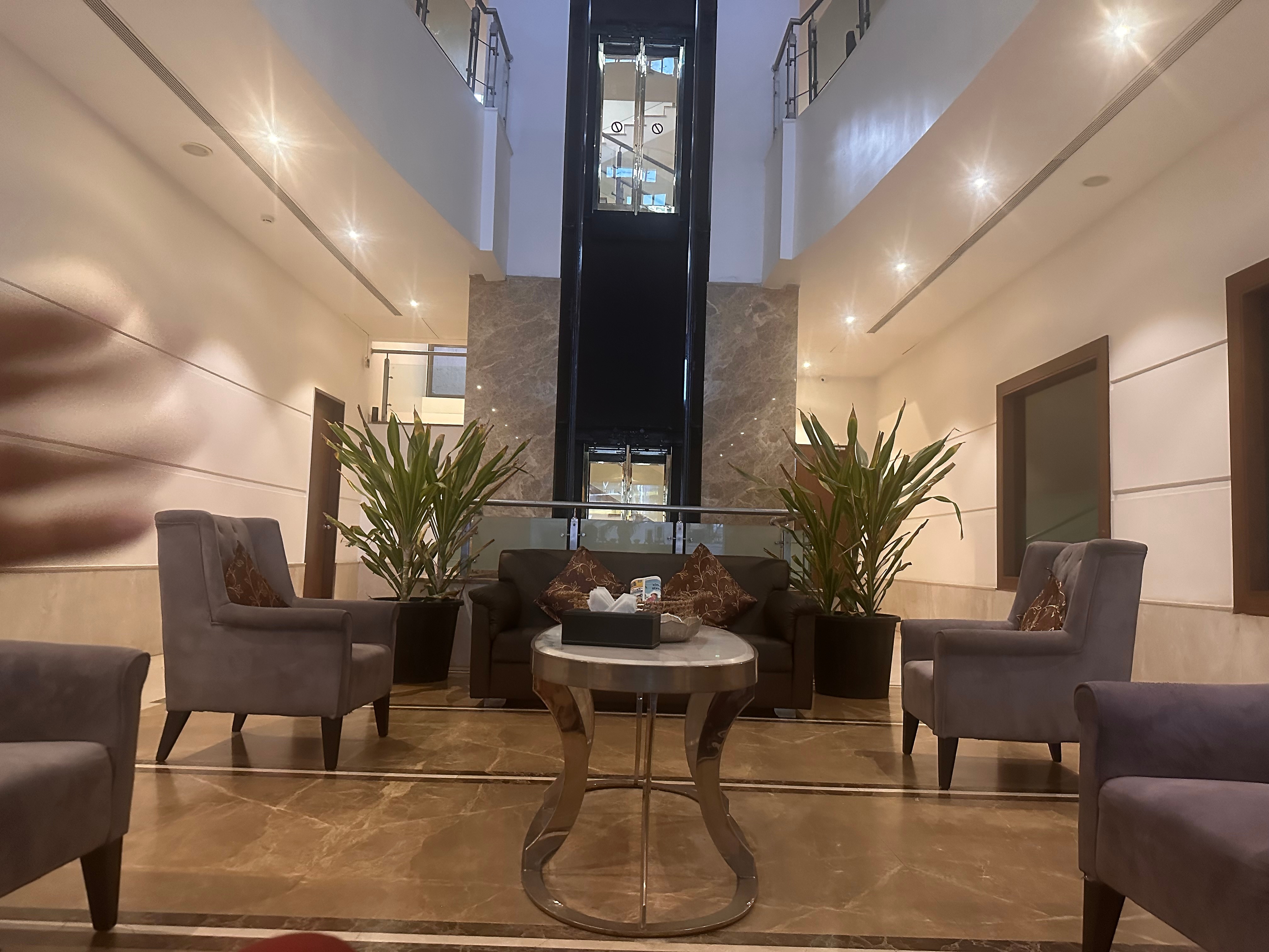 Hotel Jetty Grand 𝗕𝗢𝗢𝗞 Rajahmundry Hotel 𝘄𝗶𝘁𝗵 𝗙𝗥𝗘𝗘 𝗖𝗮𝗻𝗰𝗲𝗹𝗹𝗮𝘁𝗶𝗼𝗻
