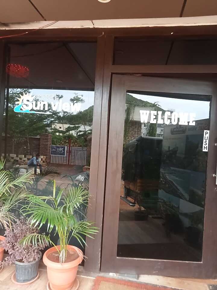 SUN VIEW HOTEL 100% Money Back 𝗕𝗢𝗢𝗞 Visakhapatnam Hotel 𝘄𝗶𝘁𝗵 𝗙𝗥𝗘𝗘 ...