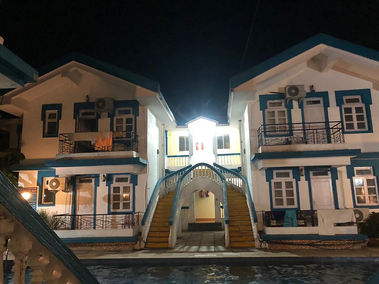 De Carmino Studios 𝗕𝗢𝗢𝗞 Goa Apartment 𝘄𝗶𝘁𝗵 𝗙𝗥𝗘𝗘 𝗖𝗮𝗻𝗰𝗲𝗹𝗹𝗮𝘁𝗶𝗼𝗻