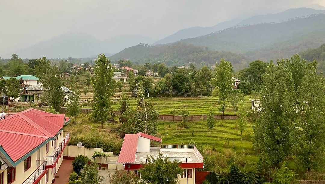 Hotel Bagora Heights 𝗕𝗢𝗢𝗞 Palampur Hotel 𝘄𝗶𝘁𝗵 𝗙𝗥𝗘𝗘 𝗖𝗮𝗻𝗰𝗲𝗹𝗹𝗮𝘁𝗶𝗼𝗻