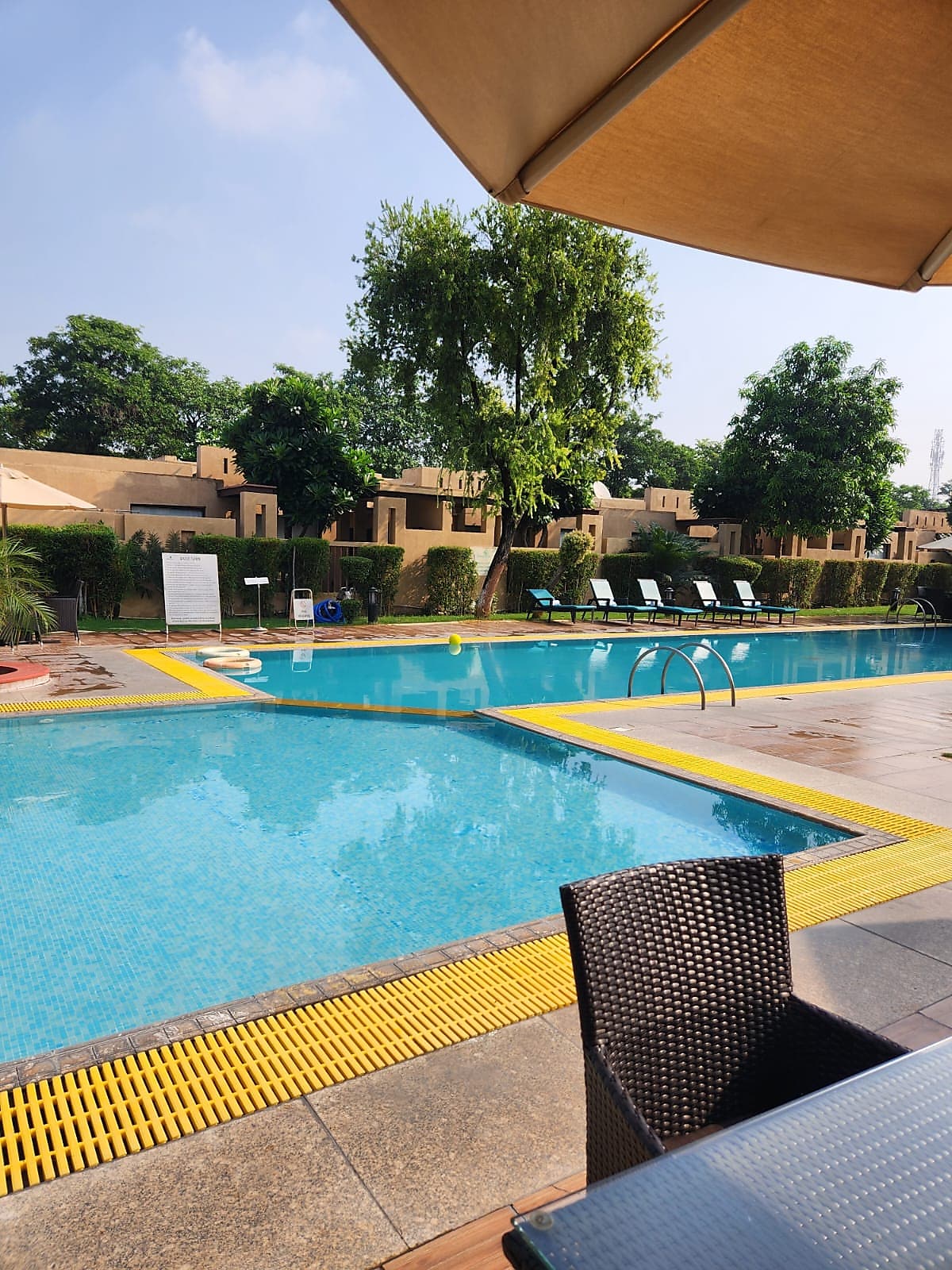 Lemon Tree Hotel, Tarudhan Valley 𝗕𝗢𝗢𝗞 Manesar Resort 𝘄𝗶𝘁𝗵 𝗙𝗥𝗘𝗘 ...