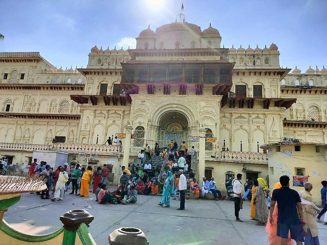 Awadh Royals Homestay Ayodhya 𝗕𝗢𝗢𝗞 Ayodhya Homestay 𝘄𝗶𝘁𝗵 𝗙𝗥𝗘𝗘 𝗖𝗮𝗻𝗰𝗲𝗹𝗹𝗮𝘁𝗶𝗼𝗻