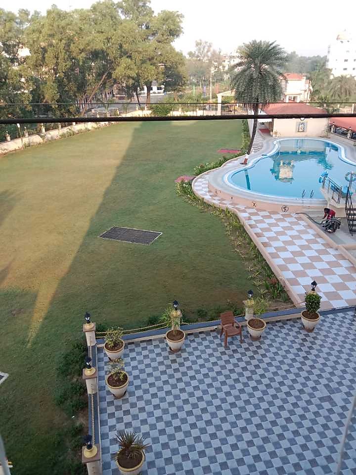 Bharti Villa Club and Resort 𝗕𝗢𝗢𝗞 Vapi Resort 𝘄𝗶𝘁𝗵 𝗙𝗥𝗘𝗘 𝗖𝗮𝗻𝗰𝗲𝗹𝗹𝗮𝘁𝗶𝗼𝗻