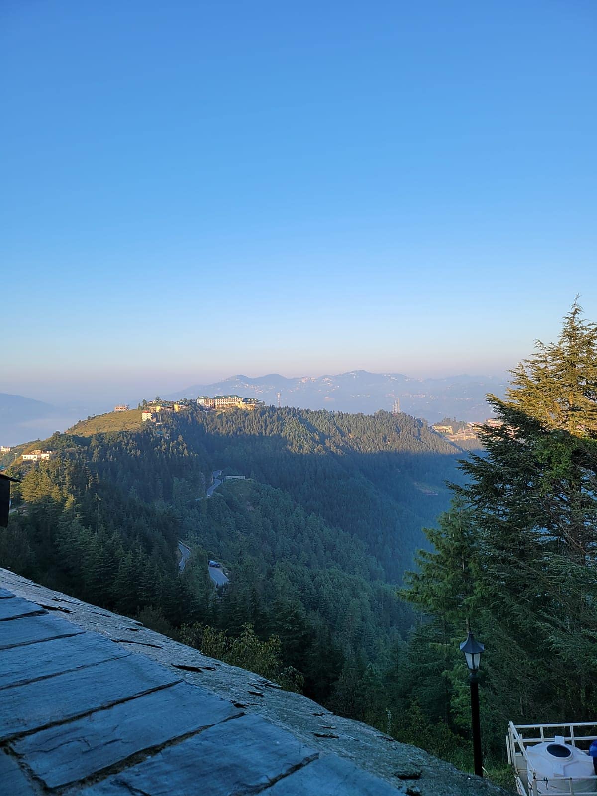 StayVista | Daafi Homestay 𝗕𝗢𝗢𝗞 Theog Villa 𝘄𝗶𝘁𝗵 ₹𝟬 𝗣𝗔𝗬𝗠𝗘𝗡𝗧