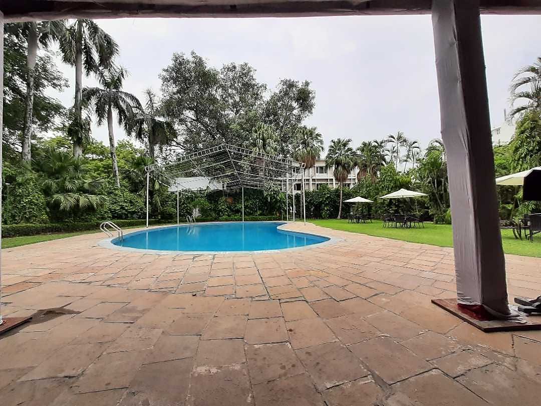 Clarks Varanasi 𝗕𝗢𝗢𝗞 Varanasi Hotel 𝘄𝗶𝘁𝗵 𝗙𝗥𝗘𝗘 𝗖𝗮𝗻𝗰𝗲𝗹𝗹𝗮𝘁𝗶𝗼𝗻