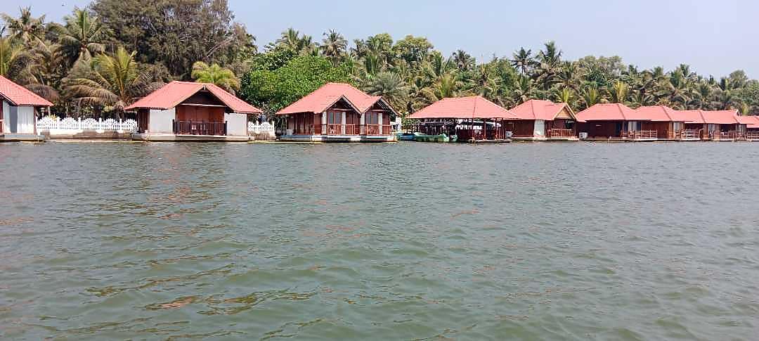 ROOP MAHAL 𝗕𝗢𝗢𝗞 Thiruvananthapuram Hotel 𝘄𝗶𝘁𝗵 ₹𝟬 𝗣𝗔𝗬𝗠𝗘𝗡𝗧