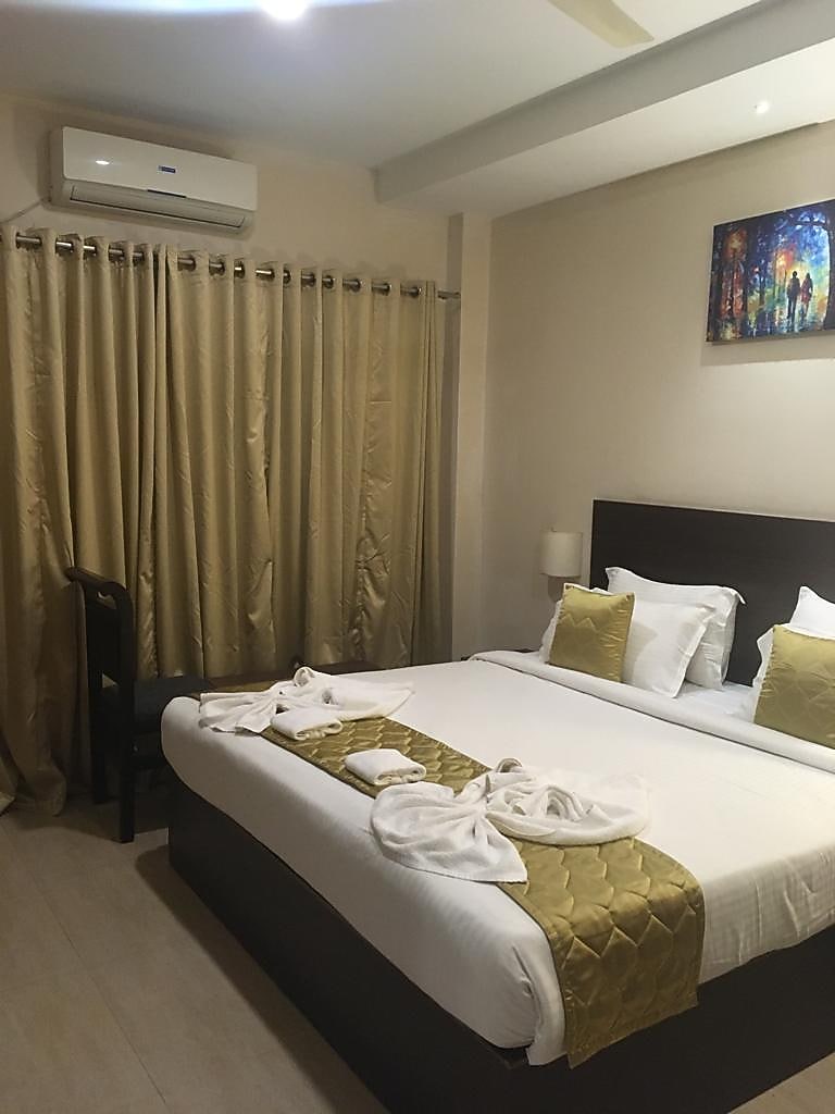 Hotel Yamuna | Adoor Hotel BOOK @ ₹1