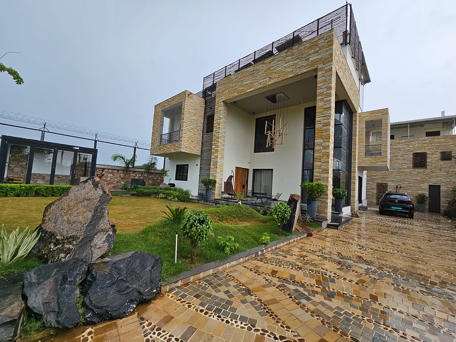 YAHVI The Farmhouse 𝗕𝗢𝗢𝗞 Jaipur Farm House 𝘄𝗶𝘁𝗵 𝗙𝗥𝗘𝗘 𝗖𝗮𝗻𝗰𝗲𝗹𝗹𝗮𝘁𝗶𝗼𝗻