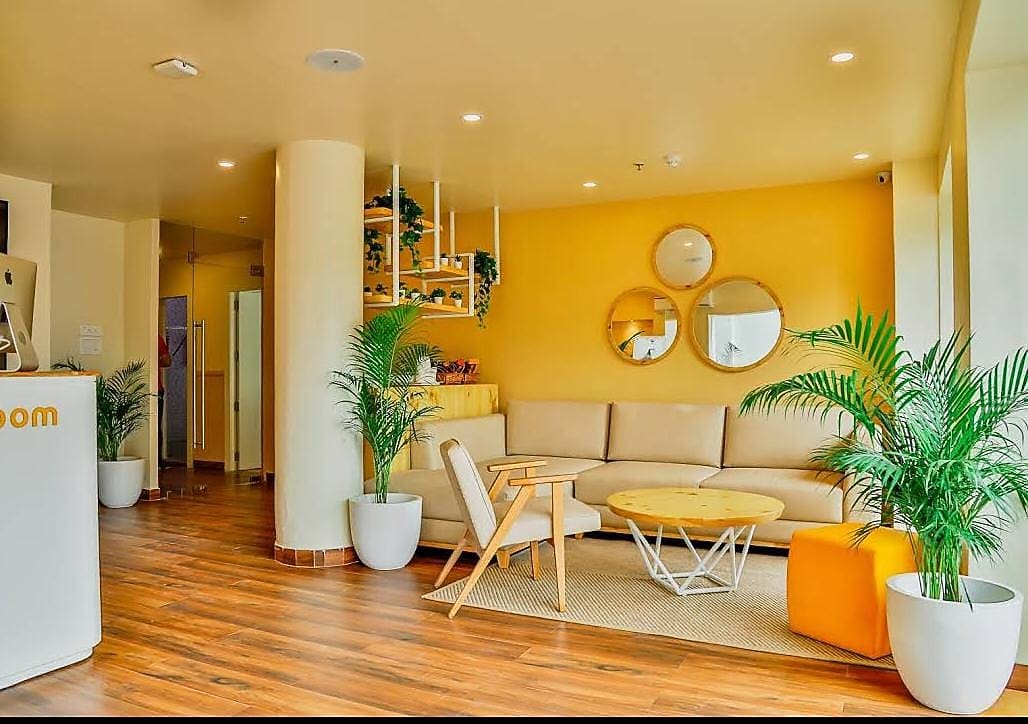 Bloom Hotel - Worli 𝗕𝗢𝗢𝗞 Mumbai Hotel 𝘄𝗶𝘁𝗵 𝗙𝗥𝗘𝗘 𝗖𝗮𝗻𝗰𝗲𝗹𝗹𝗮𝘁𝗶𝗼𝗻