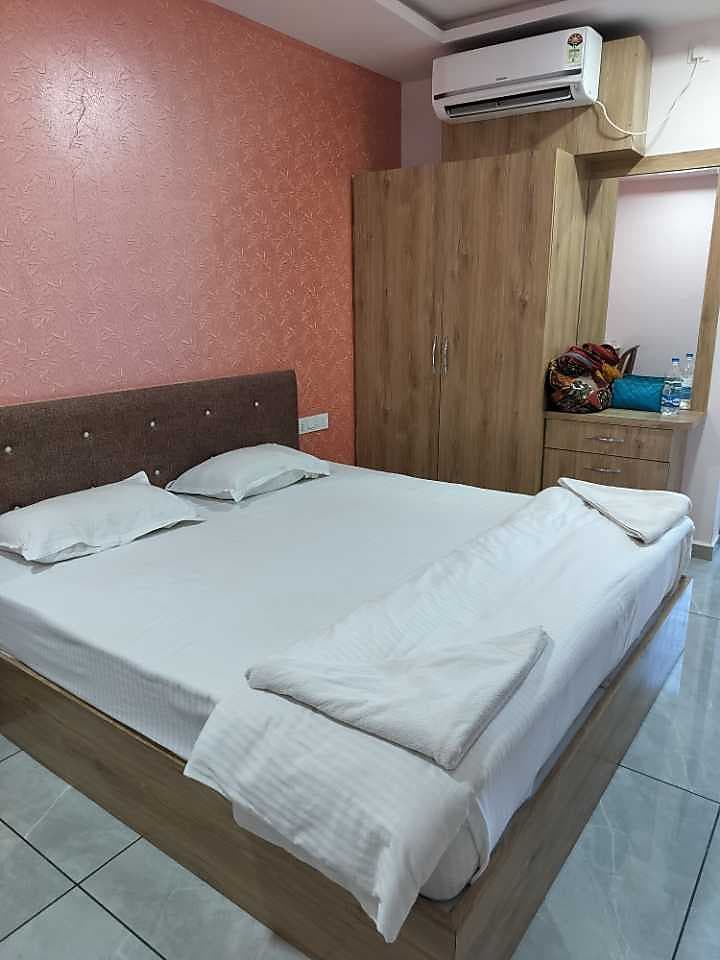 Photos of WEL COME ROOMS - Hotel in Rajpipla