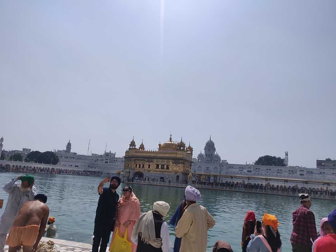 goSTOPS Amritsar Chatiwind Gate Best Rates on Amritsar Hotel Deals ...