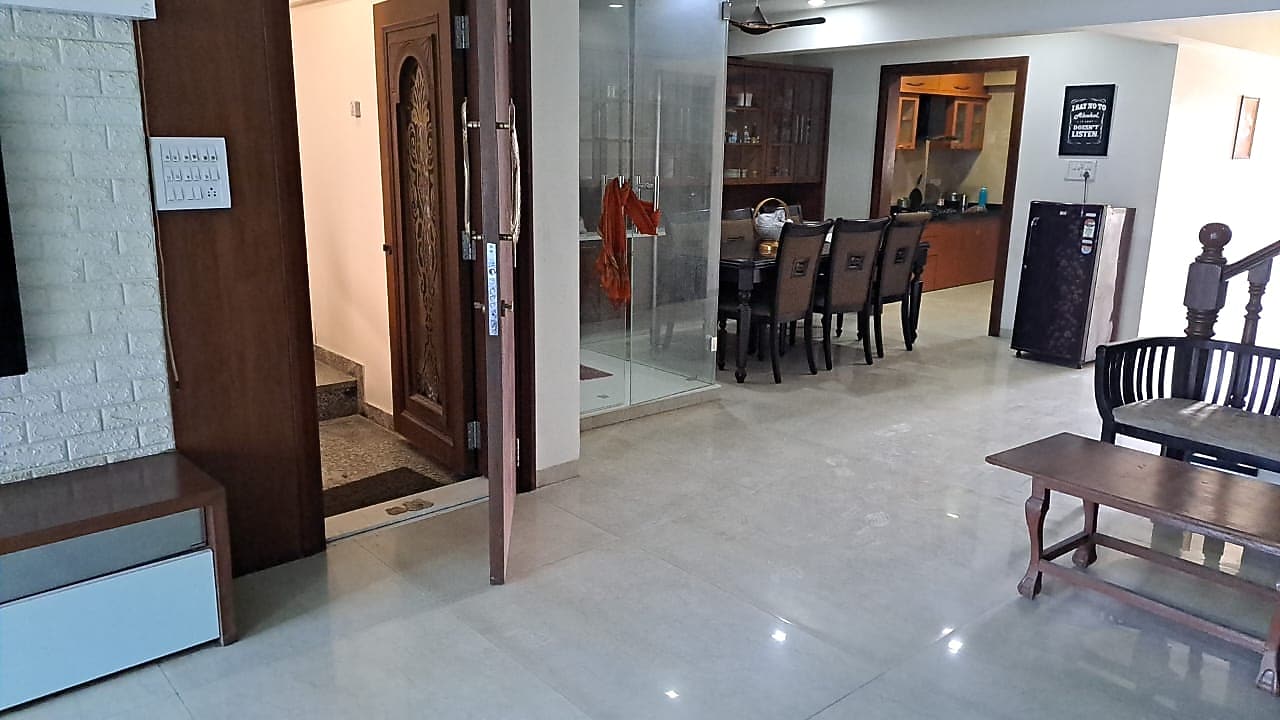 Geeta Villa | Rooms & Kitchen 𝗕𝗢𝗢𝗞 Delhi Villa 𝘄𝗶𝘁𝗵 𝗙𝗥𝗘𝗘 𝗖𝗮𝗻𝗰𝗲𝗹𝗹𝗮𝘁𝗶𝗼𝗻