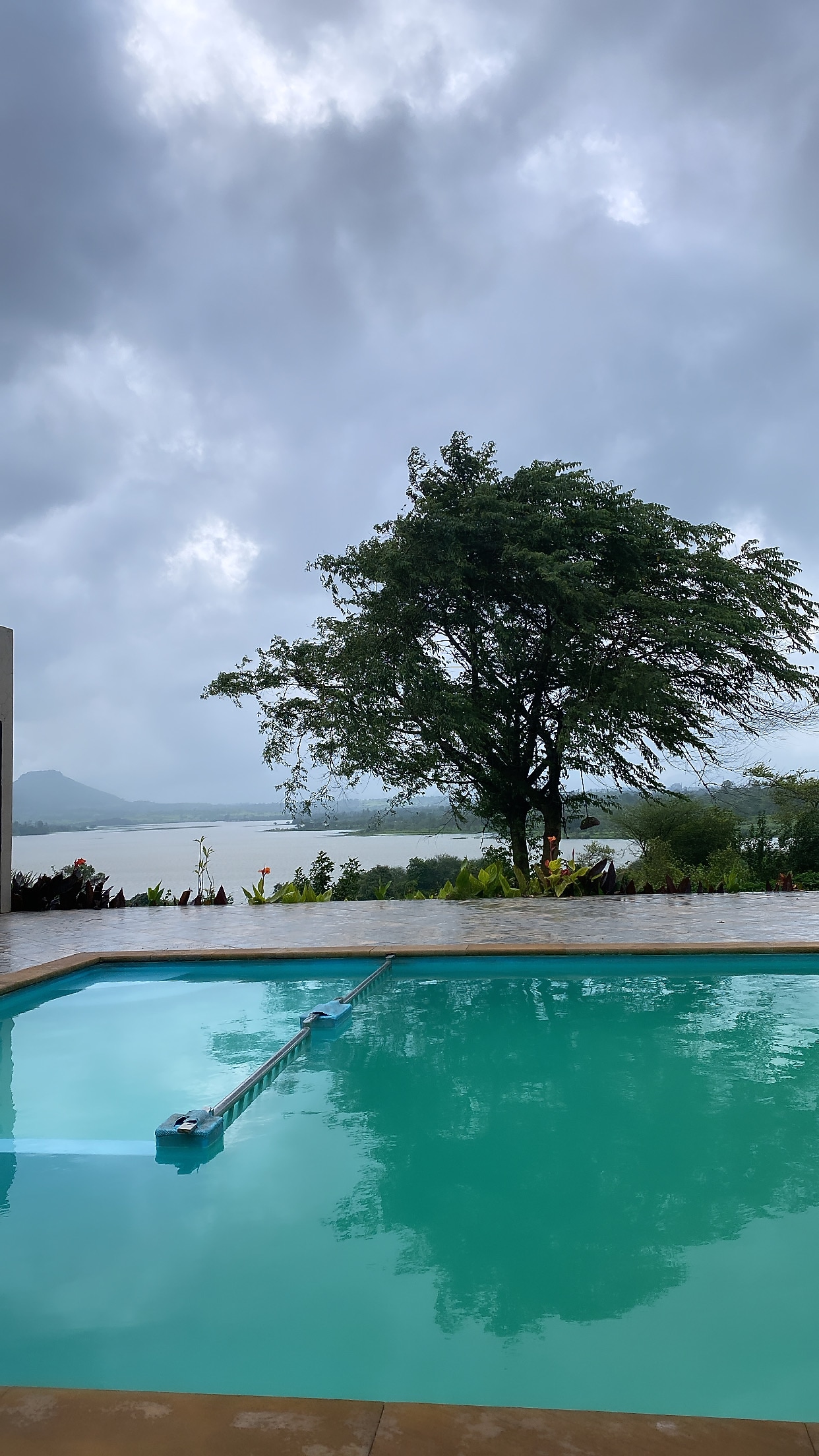 Jaylos Lake Resort and Luxury Tents 𝗕𝗢𝗢𝗞 Igatpuri Homestay 𝘄𝗶𝘁𝗵 ₹𝟬 𝗣𝗔𝗬𝗠𝗘𝗡𝗧